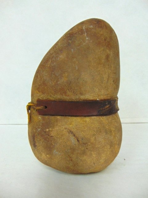 ANTIQUE NATIVE AMERICAN INDIAN GROOVED HAMMER STONE
