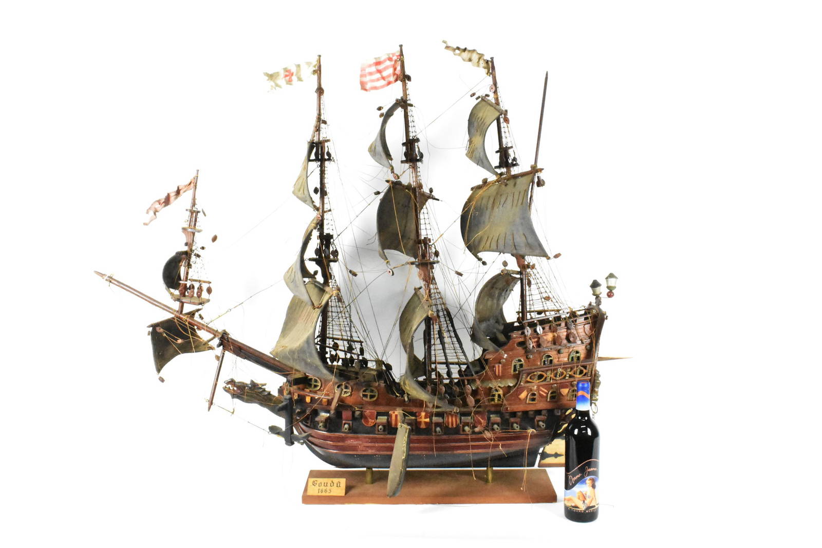 A Large Scale Wood Antique Carved Model Of The 17th Century Dutch Ship ...