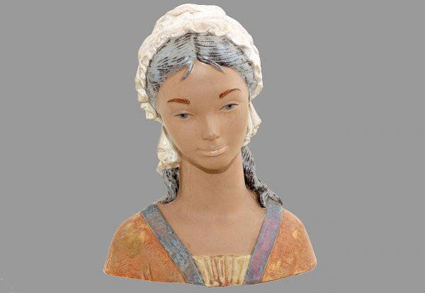 Lladro Bust Of Spanish Maiden
