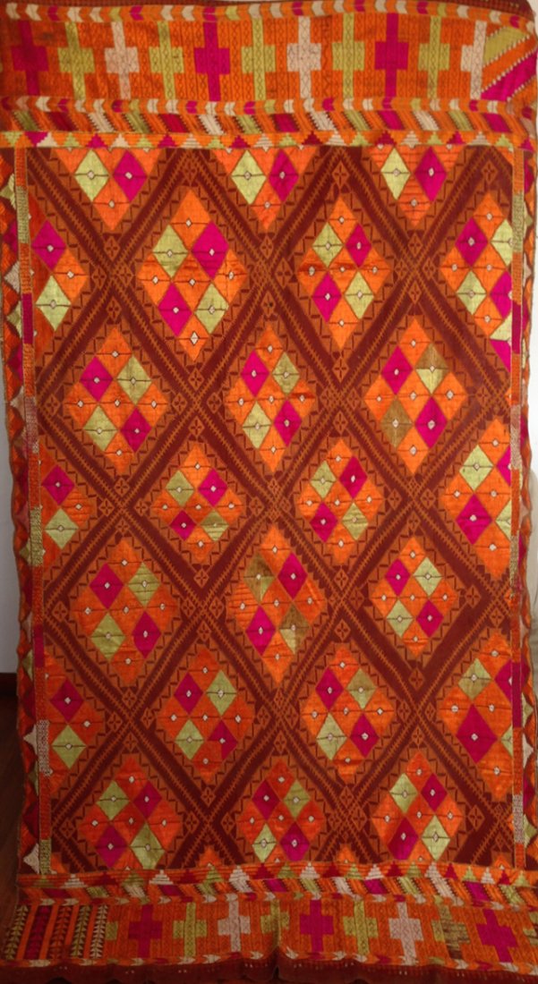 Vintage Surajmukhi Phulkari Textile with Chope stitches - Nov 26, 2017 ...