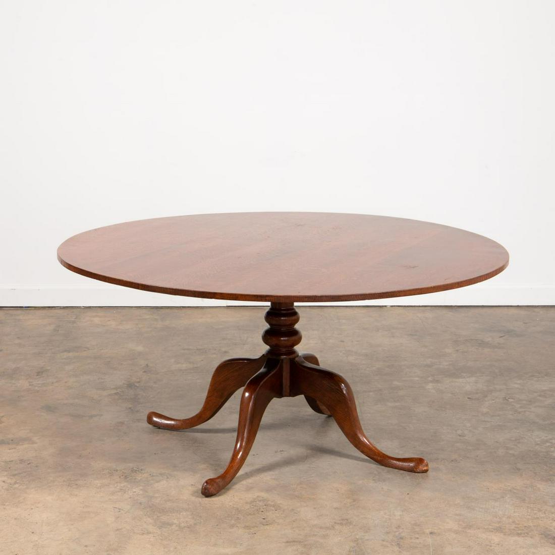 QUEEN ANNE STYLE OAK PEDESTAL DINING TABLE - Mar 28, 2021 | Ahlers ...