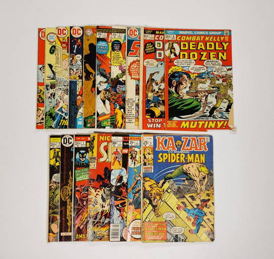 Grouping Of 17 Early Comic Books Mostly 1st And 2n