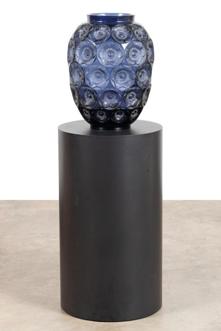 LIM ED LALIQUE 'ANEMONES GRAND' VASE W/ PEDESTAL - Jan 12, 2023 ...
