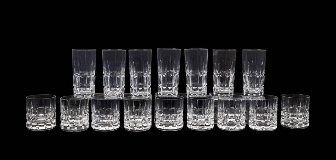 16 Piece Set Of St. Louis 'manhattan' Barware Auction