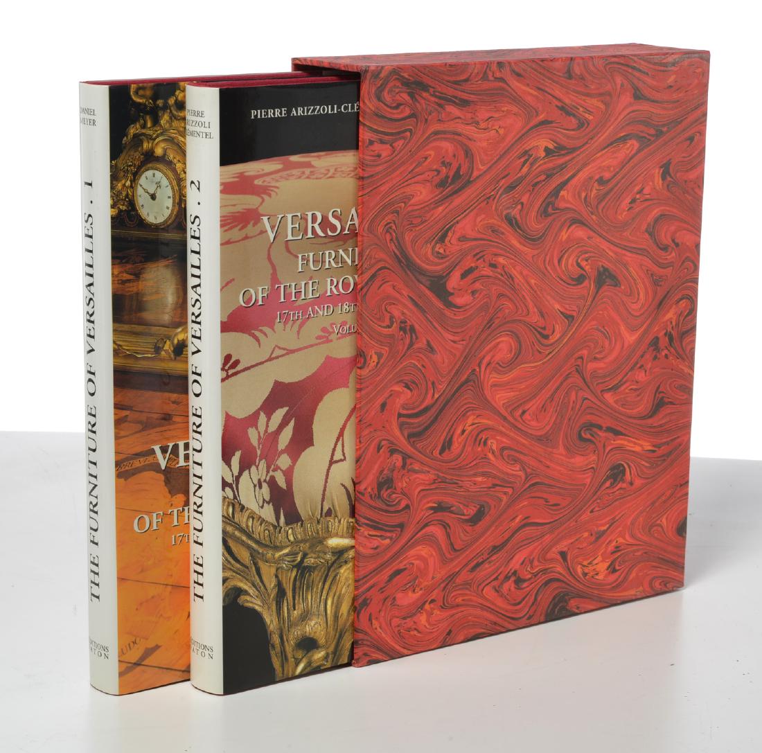 Books: Versailles, Furniture Of The Royal Palace