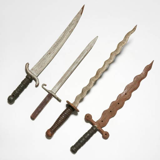 Cap'n Tugg Children's Tv Show Dagger Props
