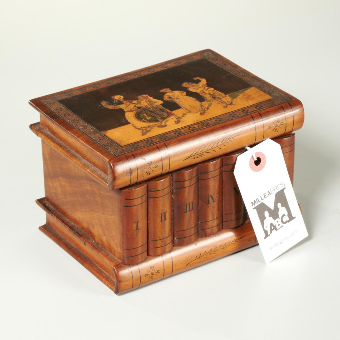 Italian Sorrento Ware Marquetry Olive Wood Box