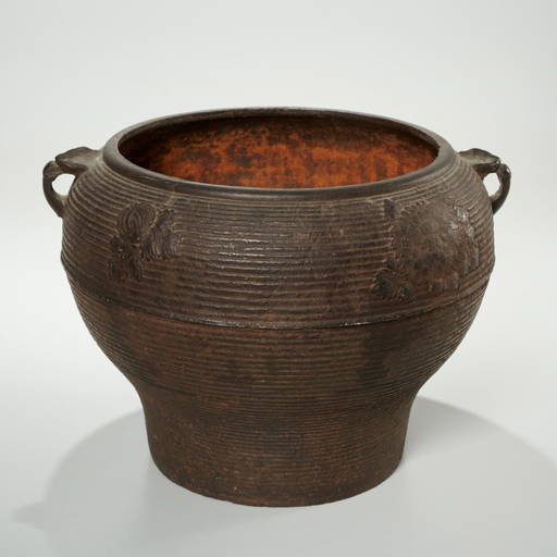 Antique Japanese cast iron cauldron - Jul 22, 2021 | Millea Bros Ltd in NJ