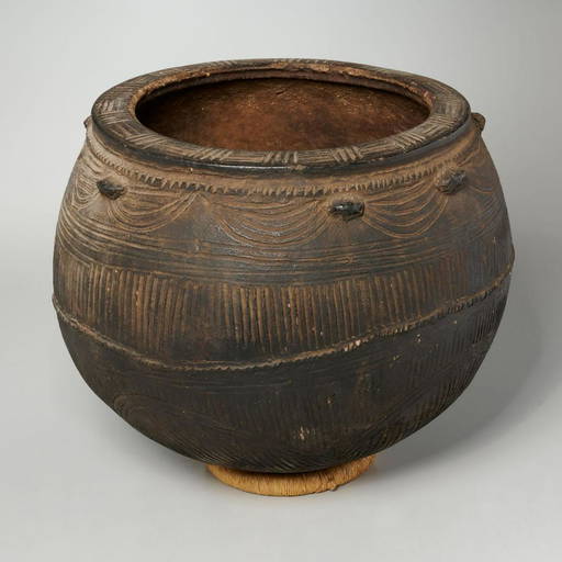 Nupe Peoples, Large Terracotta Pot