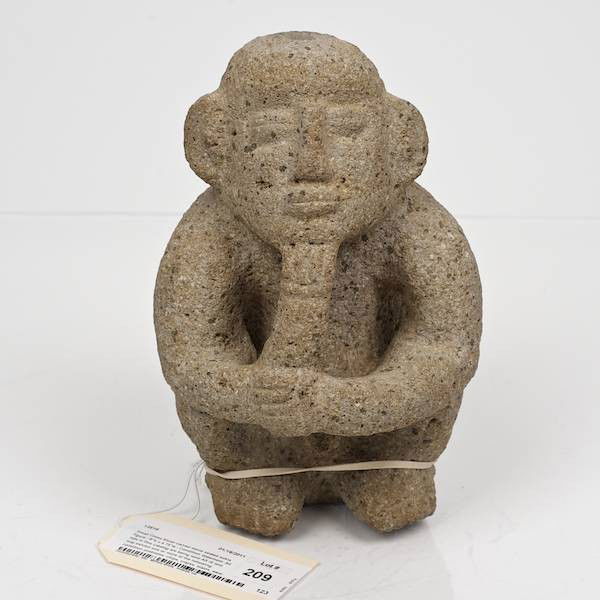 209: Small Costa Rican carved stone seated sukia figure