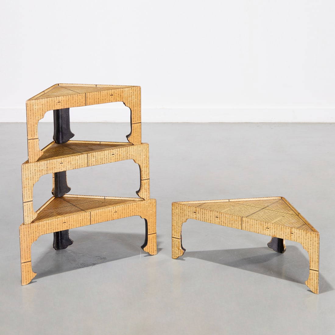 (4) Chinese Calligraphy Stacking Stands Auction