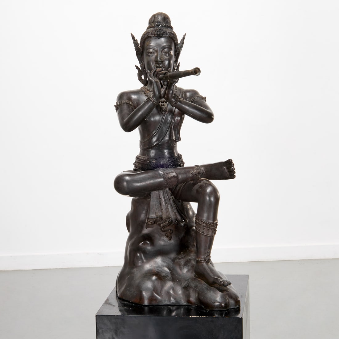 Large Thai Bronze Seated Figure Of Phra Aphai Mani Auction