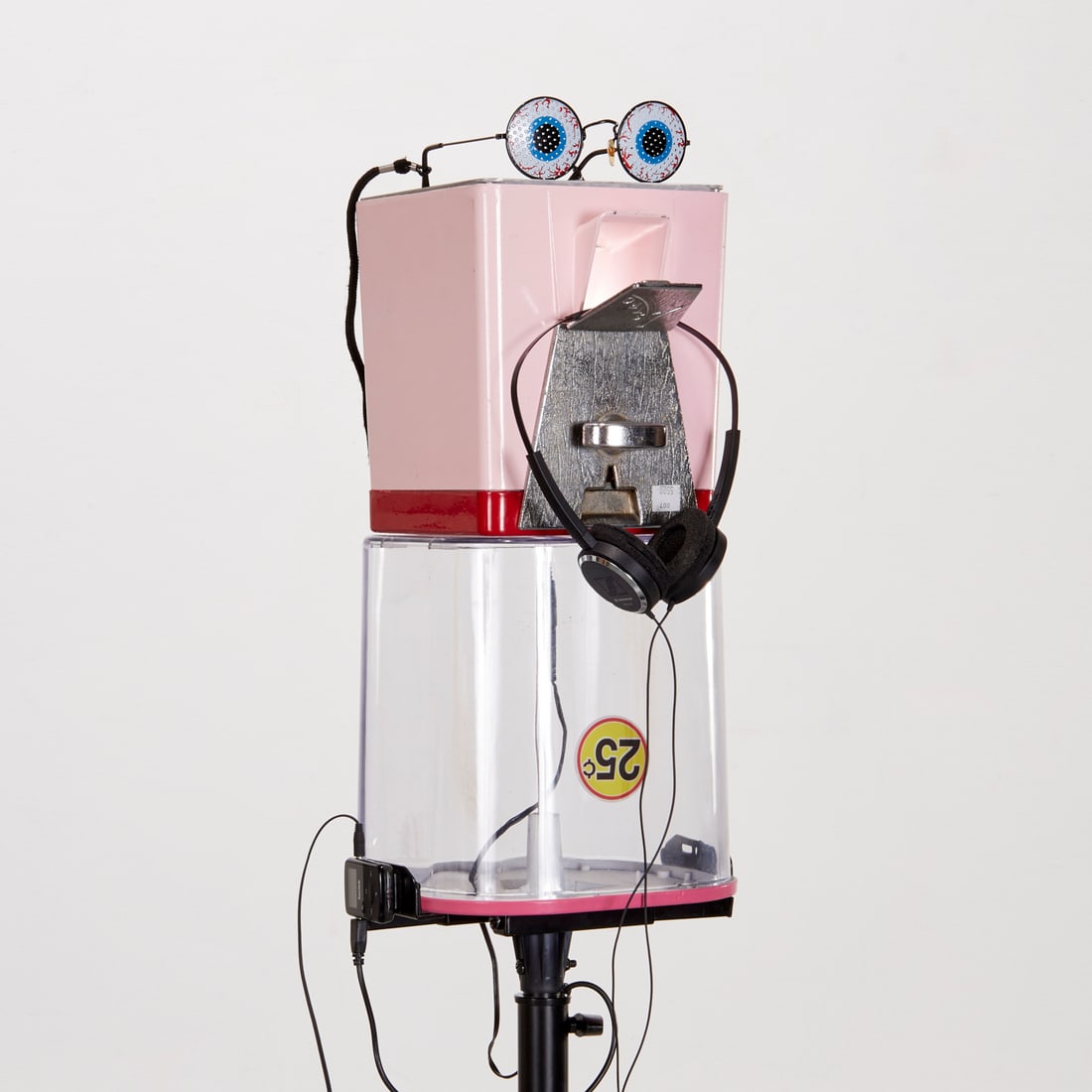 Jessie Stead, Found Object Assemblage, 2016 Auction