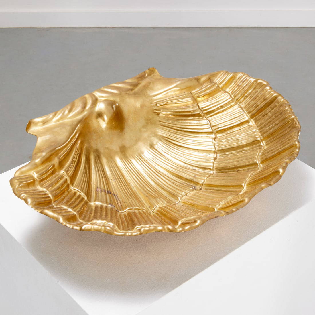 Large Valenti Brass Scallop Shell Centerpiece Auction
