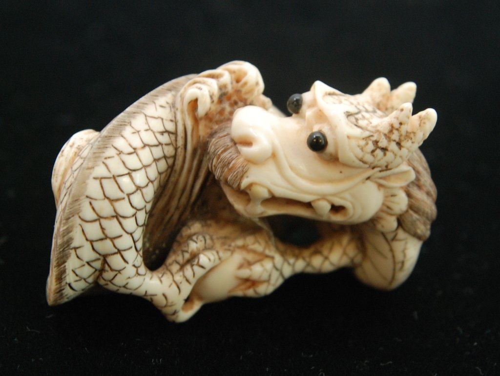 Antique Chinese Ivory Dragon Netsuke