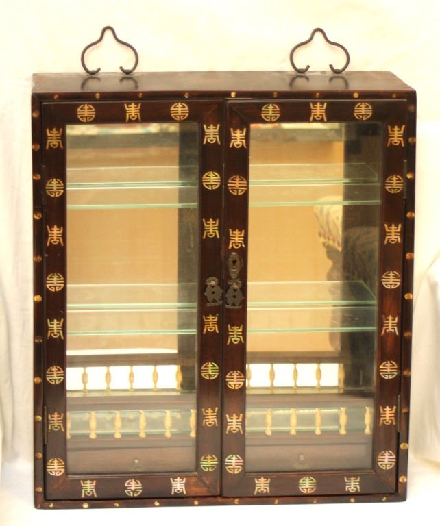 ANTIQUE NETSUKE DISPLAY CASE - Mar 25, 2014 | Palm Beach Auction ...