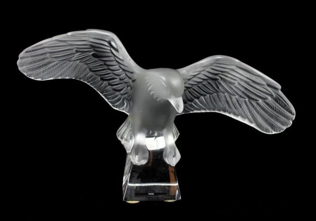 LALIQUE FROSTED CRYSTAL EAGLE SCULPTURE w BOX