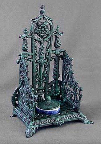 CAST IRON INK WELL