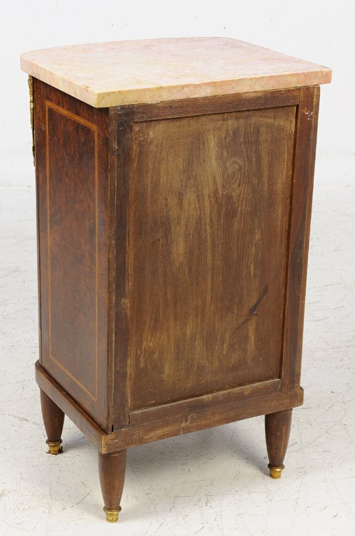 A FRENCH LOUIS XVI STYLE BURLWOOD AND MARQUETRY CABINET - Jan 09, 2014 ...