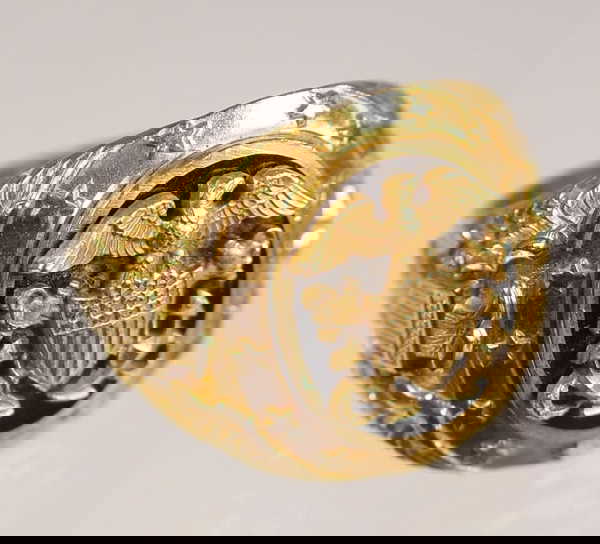 69: US NAVY WW II Gold Officer's Ring