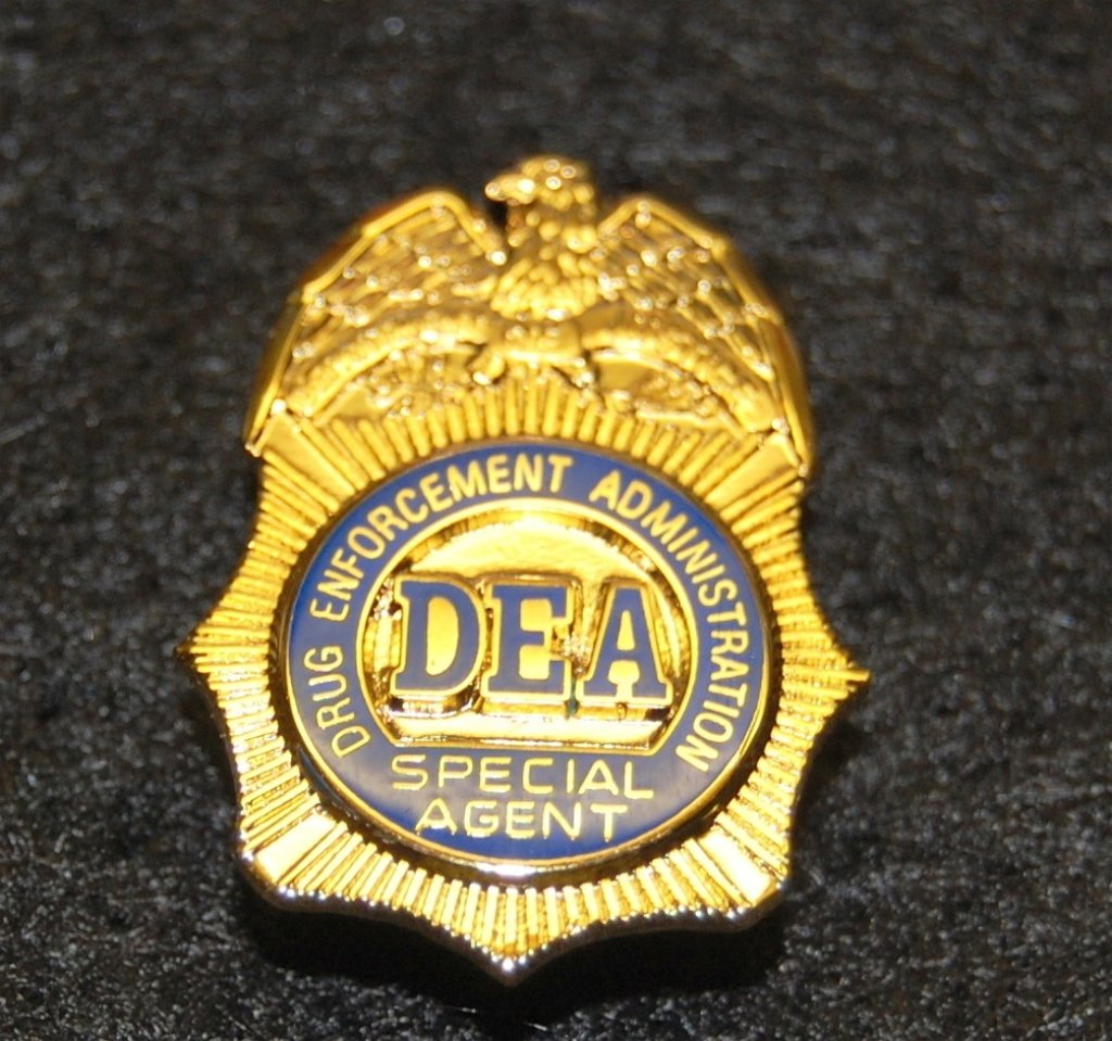 US DEA Lapel Badge - Oct 01, 2013 | Connoisseur Auctions in SC