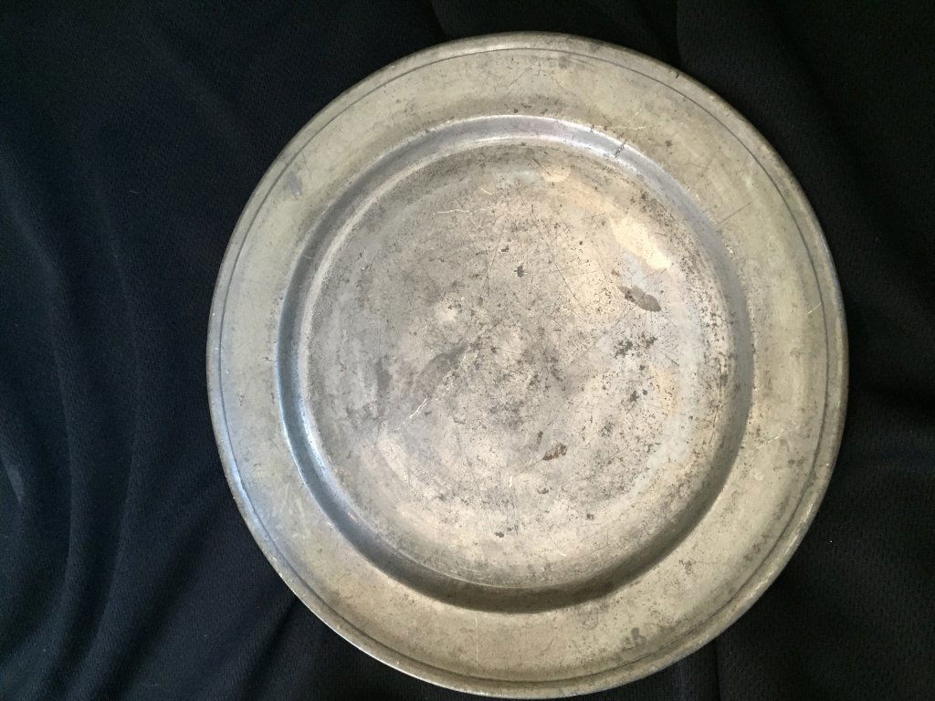 C1780 Colonial Pewter Plate, Fein Zinn Angel Mark