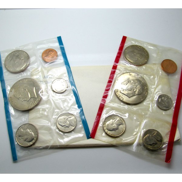 1975-D & P US Mint Uncirculated Coin Set