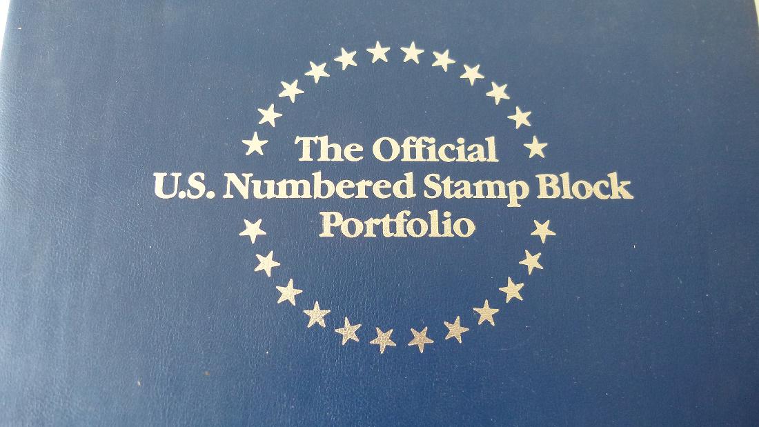 2 Us Stamp Albums Incl. Us Numbered Stamp Block