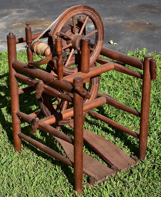 Country Am. Double Wheel Spinning Wheel