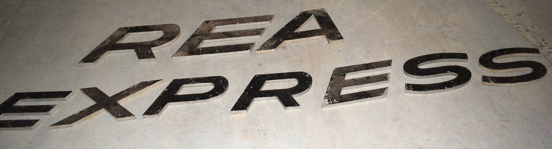 Vintage Cast Aluminum Rea Express Building Letters Auction