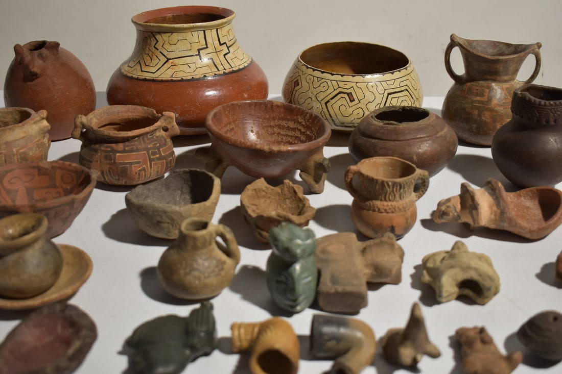 Box Assorted Southwest American Indian Pottery, 19th C. Auction