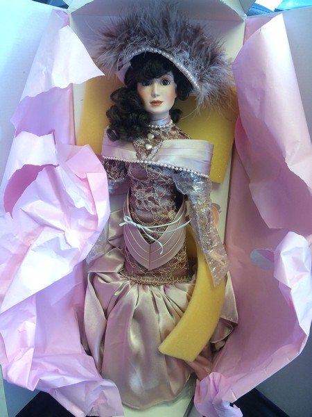 Franklin Heirloom Dolls "madame Regine" Original Design