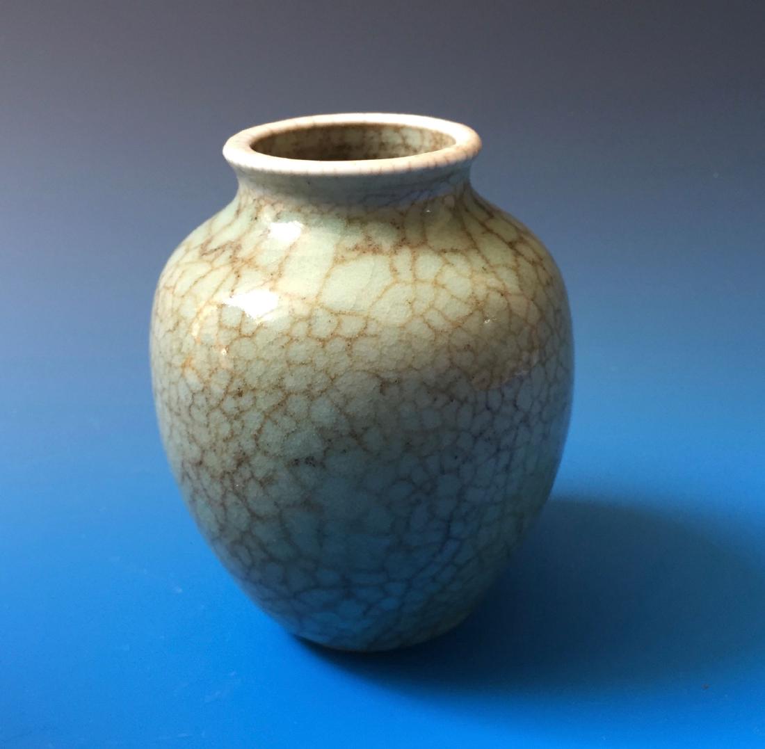 Chinese Antique Porcelain Water Pot.