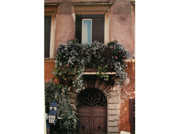 1011: Jerry Herring Italian Balcony Photo