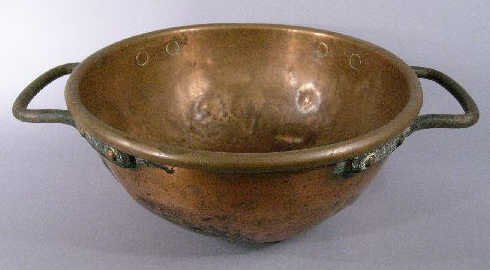 864: Antique Copper Candy Kettle