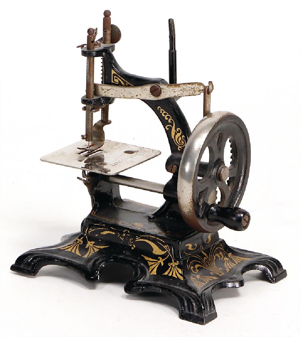 children's sewing machine, casting, art nouveau, 16.5