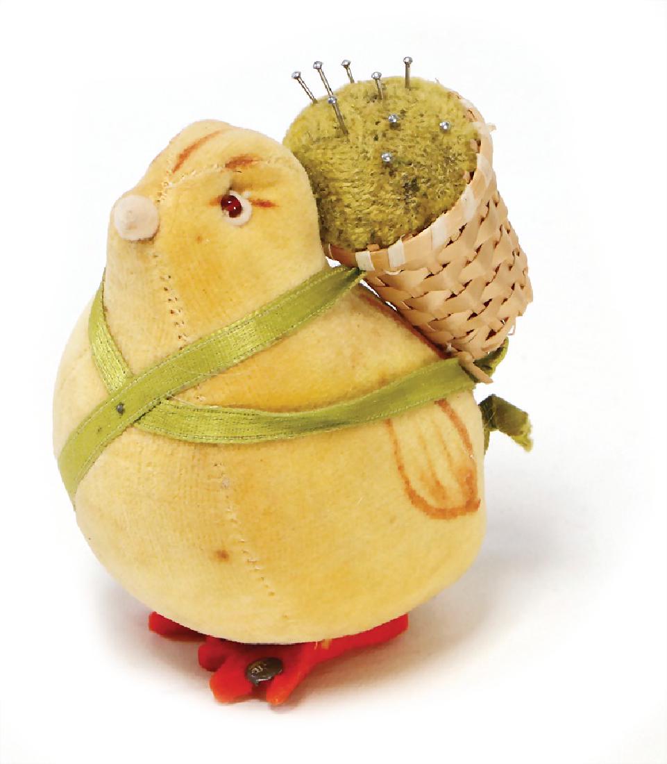 STEIFF chick, pin-cushion, velvet, produced 1906, 8 cm,