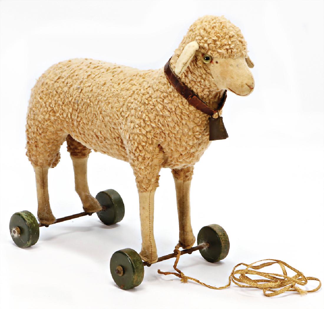 STEIFF sheep, c. 1930, height: 27 cm, with button,