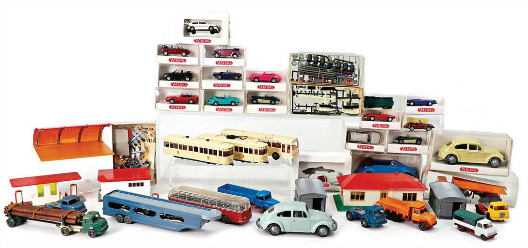 WIKING mixed lot H0 and scale: 1:43, different periods, passenger car ...