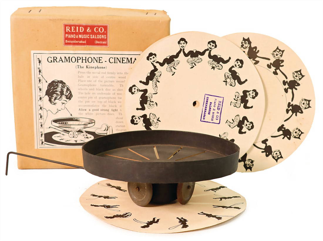 Gramophone-cinema, Kinephone-box 18 X 18 Cm, Height: 5 Cm, Contains A ...