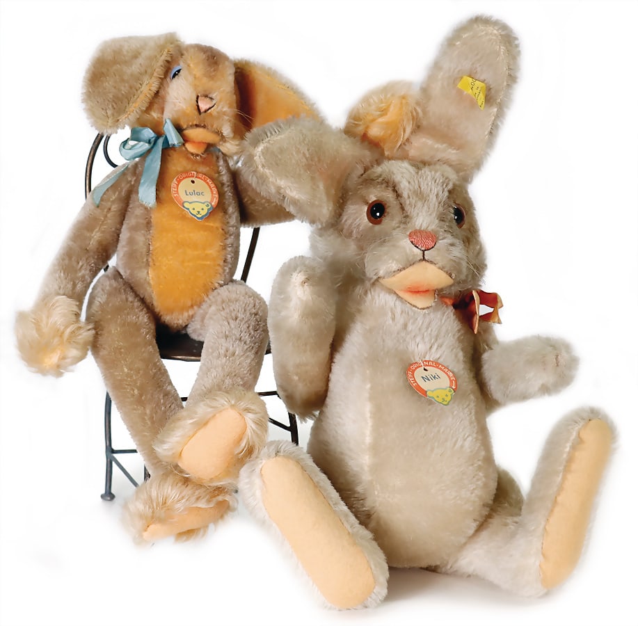 Steiff 2 Pieces, 1x Niki, With Button, Chest Label And Cloth Tag Label, No. 5335,00, Standing ...