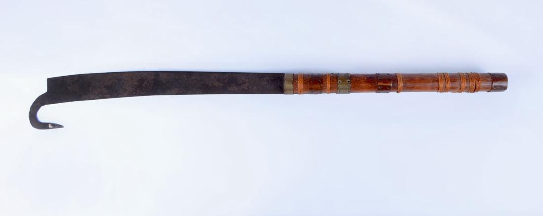 EARLY 20TH CENTURY SAMOAN NIFO'OTI CANE KNIFE
