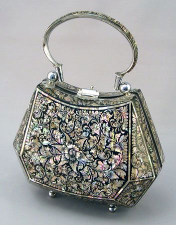 1406: MOTHER OF PEARL OR ABALONE SHELL INLAY PURSE