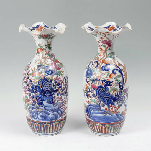 2 Japanese Meiji Period Scalloped Rim Vases