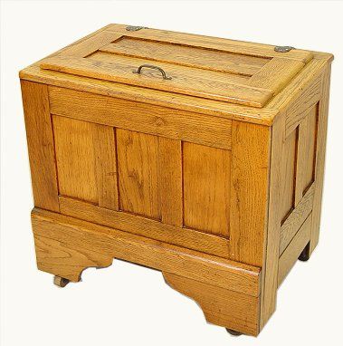403: GOLDEN OAK ICE BOX LIFT TOP TRUNK TYPE