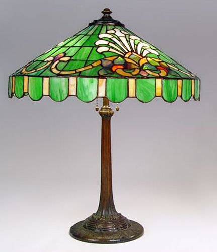 9: WILKINSON FLEUR DE LIS LAMP