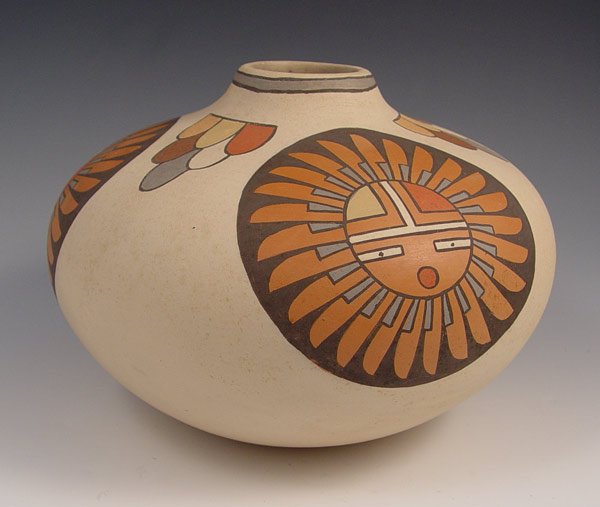 86: V. GUTIERREZ NAMBE POJOAQUE POTTERY VESSEL - May 17, 2009 ...
