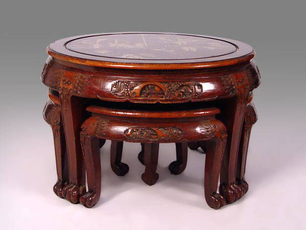 Yae Tay Chinese Chow Table With Stools