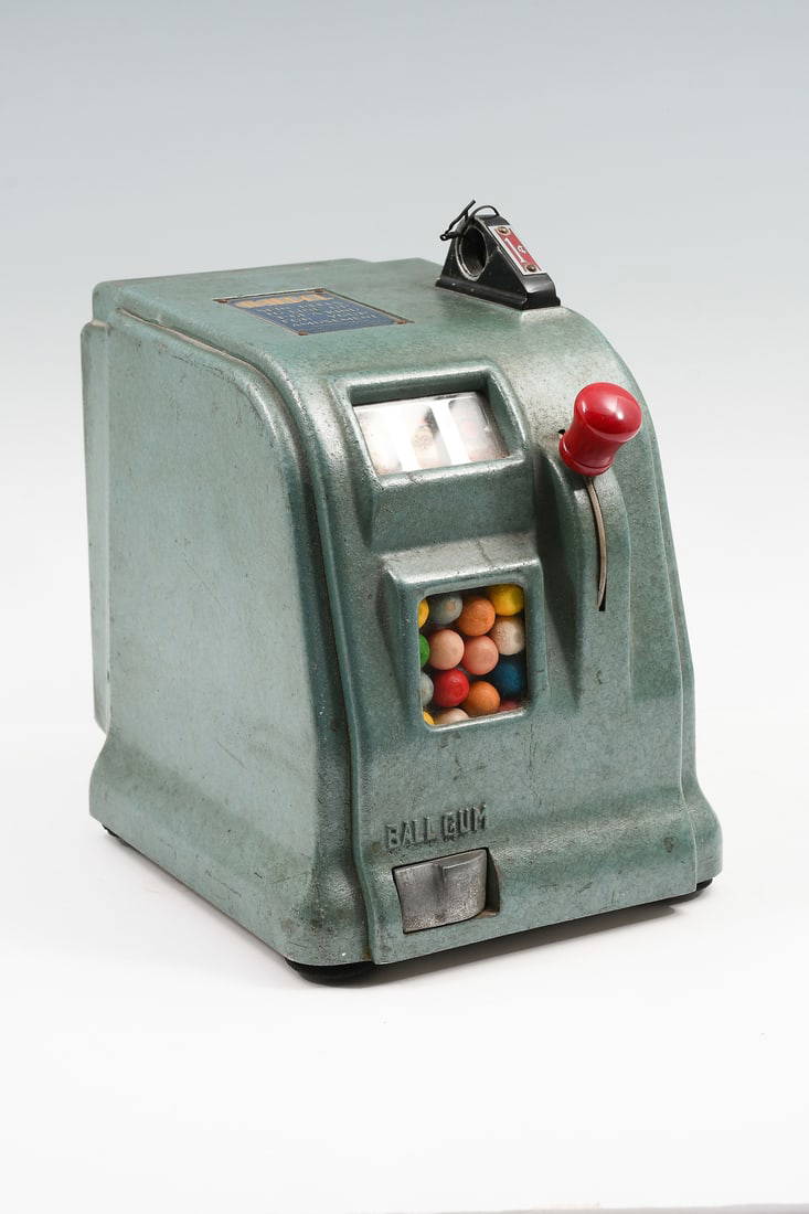 Daval Marvel Spin Cigarette Slot Machine Auction