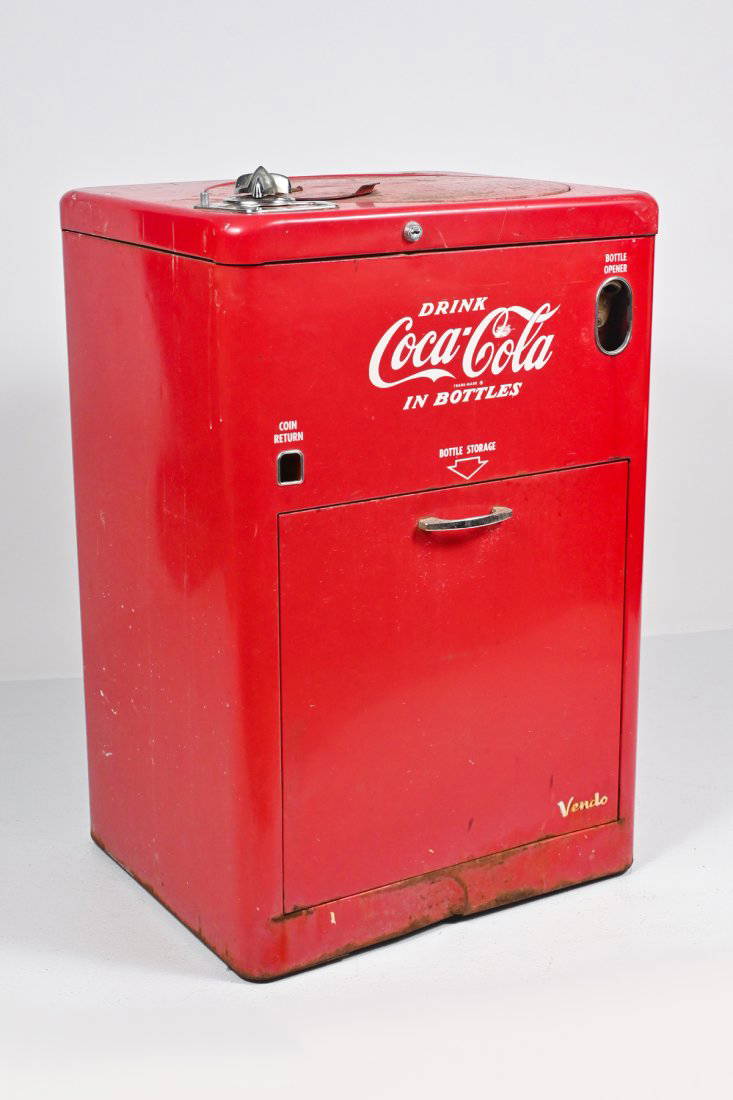 1950's Coin-operated Coke Machine By The Vendo Co. Auction